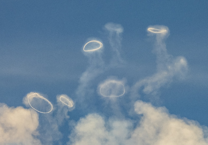 SPACEWEATHER: Mount Etna in Italy is blowing smoke rings | Jaguar Spirit
